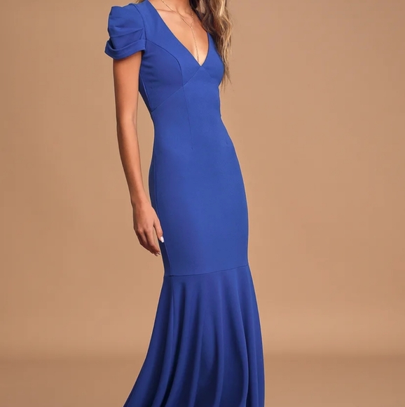 Lulus | Dresses | Lulus Way To Be Loved Puff Pantone Trumpet Maxi ...